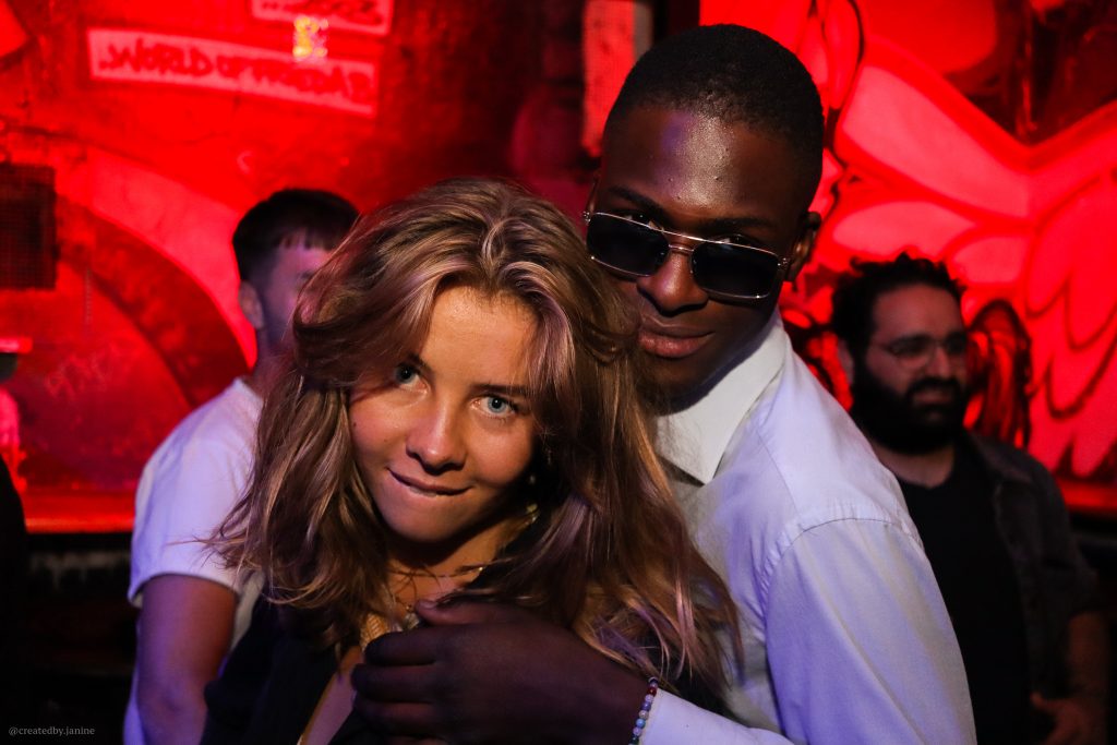 Frieda B. - Direkt auf dem Hans-Albers-Platz!